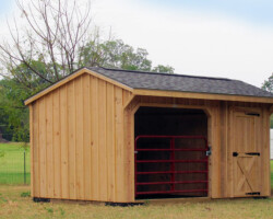 Custom Built Portable Horse Barns in Texas | Deer Creek Structures